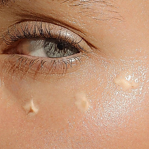 Summer Fridays Light Aura Vitamin C + Peptide Eye Cream - Brightening Under Eye Cream - Illuminating and Hydrating Eye Cream for an Illuminated Appearance (0.5 Fl Oz)