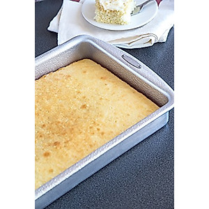 Doughmakers 40056 Premium Quality Commercial Grade Bakeware, Set of 3 Baking Pans, 10 x 15 sheet, 9 x 13 pan, 9-inch round, Silver, Large