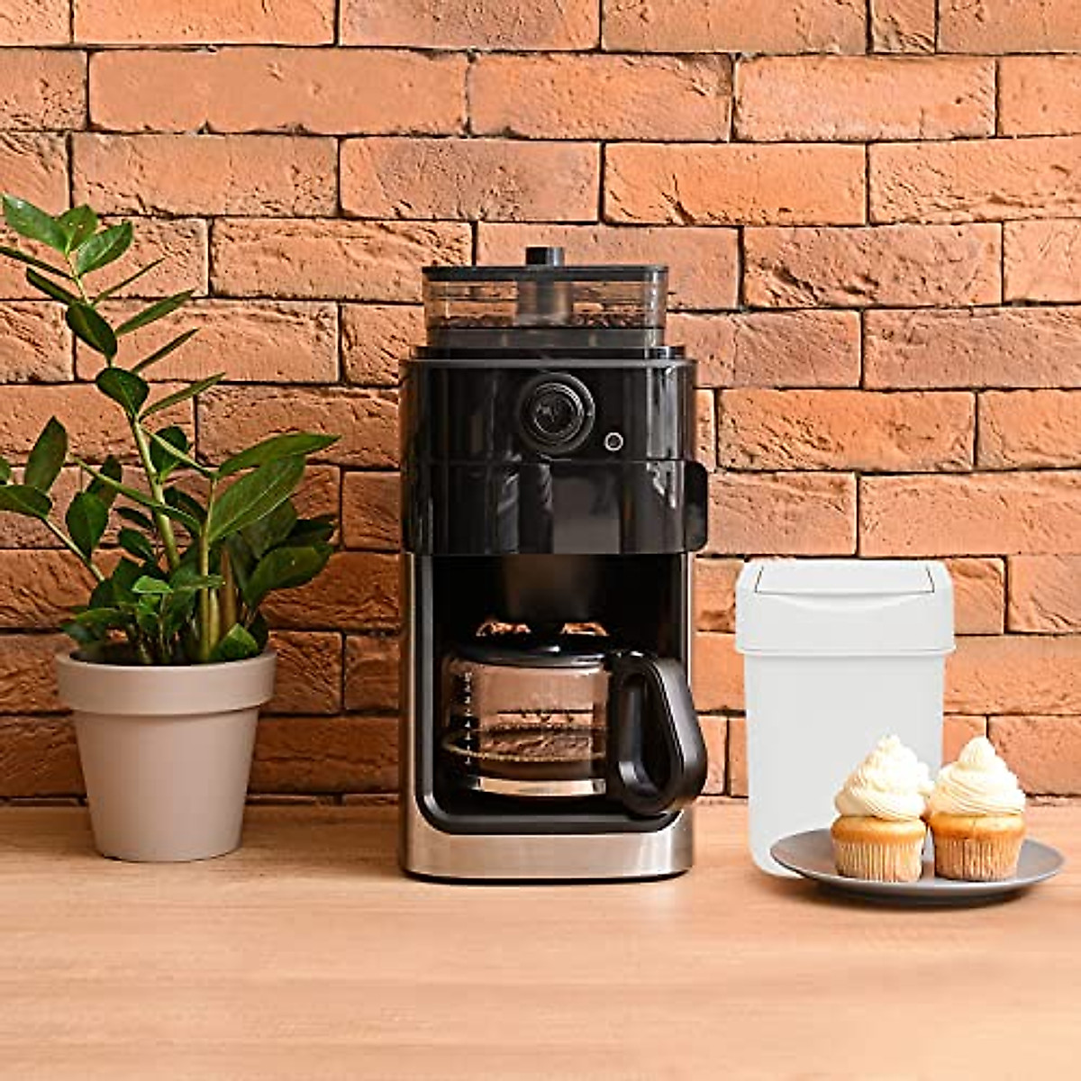 carrotez Small Trash Can with Lid, 2 Liter/ 0.5 Gallon, Mini Trash Can, Waste Basket, Garbage Container for Coffee Bar, Bathroom, Kitchen, Office, Desk, Bedroom, Tabletop - White