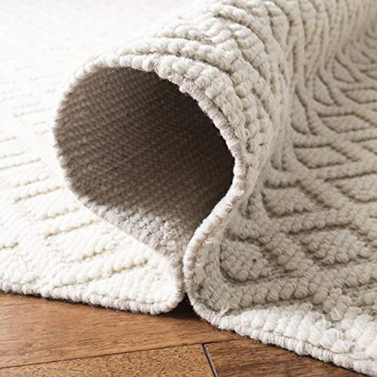 SAFAVIEH Vermont Collection 6' x 9' Ivory VRM304A Handmade Premium Wool Area Rug