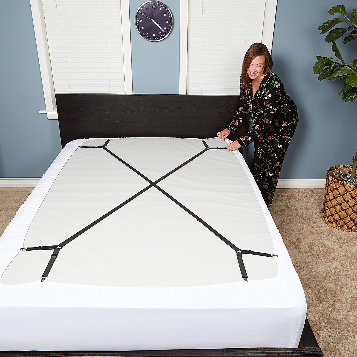 FeelAtHome Bed Sheet Holder Straps Criss-Cross - Sheets Stays Suspenders Keep Fitted/Flat Bedsheet in Place - for Twin Queen King Mattress Holders - Bed Sheet Strap - Fitted Sheet Clip Sheet Keepers