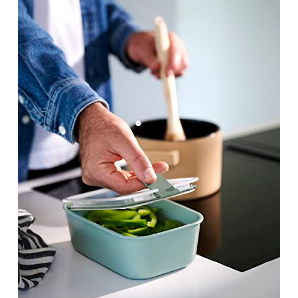Mepal EasyClip 15oz/450ml - Leakproof & Airtight Food Storage Container | BPA-Free | One-Click Open & Close System | Nordic-Sage | Made in Holland