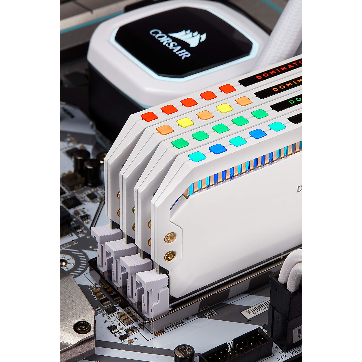 Corsair Dominator Platinum RGB DDR4 16GB (2x8GB) 3600MHz C18 Desktop Memory (12 Ultra-Bright CAPELLIX RGB LEDs, Patented DHX Cooling, Wide Compatibility, Intel XMP 2.0) White