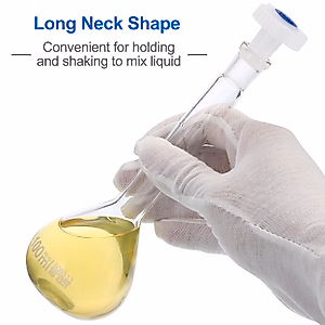 PATIKIL 100ml Volumetric Flask, 2Pcs 3.3 Borosilicate Glass Graduated Volumetric Measuring Flask with Plug Cap Tolerance 0.1ml for Lab Experiment, Clear