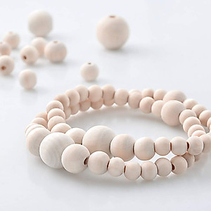 Foraineam 200pcs 20mm Natural Wood Beads Unfinished Round Wooden Loose Beads Wood Spacer Beads for Craft Making