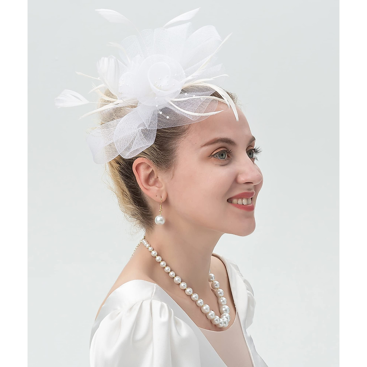 Myjoyday Women's Fascinators Hat for Tea Party Church Cocktail, Feathers Veil Headband with Hair Clip (White)