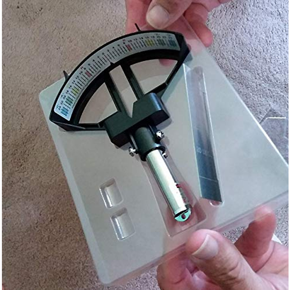 Laser Knife Edge Reader- See how sharp your knife is with laser precision. For use with sharpening stones and professional equipment.