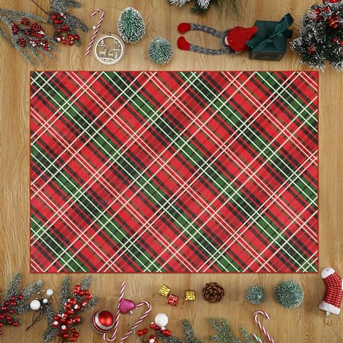 CAREMEE Plaid Merry Christmas Area Rug 6' x 4' Red Indoor Non-Slip Washable Retro Christmas Home Decor Living Room Bedroom Fireplace Children's Play Area Entryway Gift