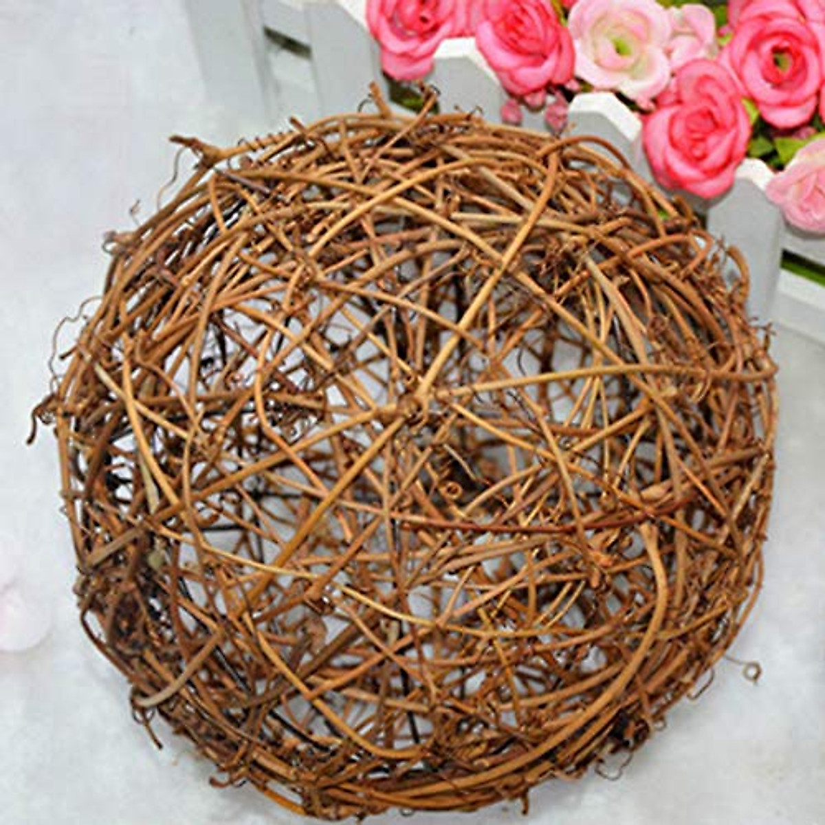 ARTIBETTER 10pcs Wicker Rattan Balls Natural Grapevine Ball Christmas Tree Ball Ornament Parrot Bird Chew Toys for Christmas Party Garden Wall Decoration 6cm