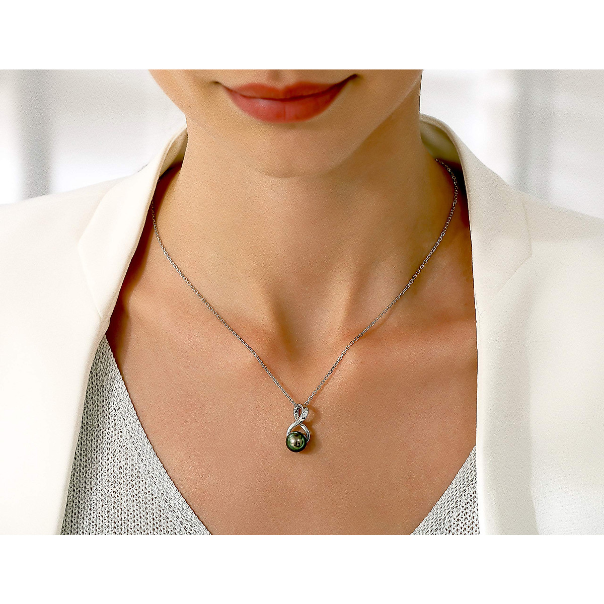 CHAULRI Infinity Top Grade AAA Tahitian Black Pearl Pendant Necklace 18K Gold Over Sterling - Birthday Anniversary Jewelry Gifts for Women Wife Mom Daughter (18K White Gold, Black Pearl)