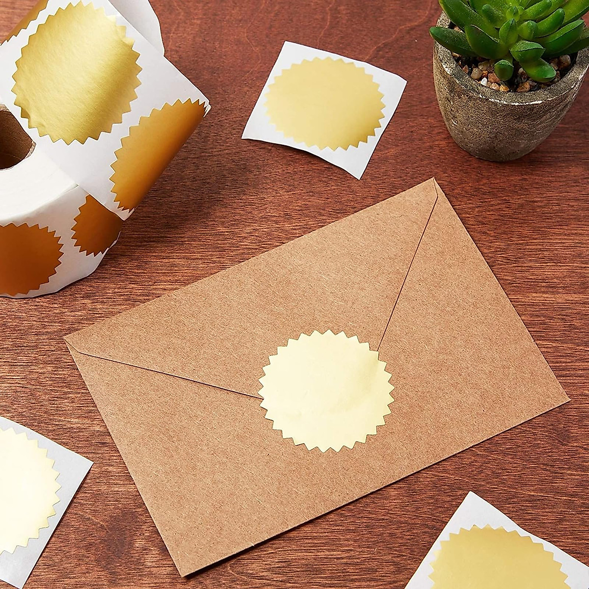 Round Gold Mailing Label Stickers Roll, Envelope Seal (2 in, 500 Pieces)