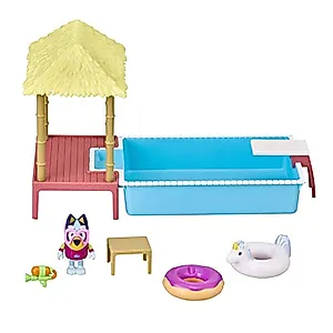 Bluey Pool Playset and Figure, 2.5-3 inch Articulated Figure and Accessories