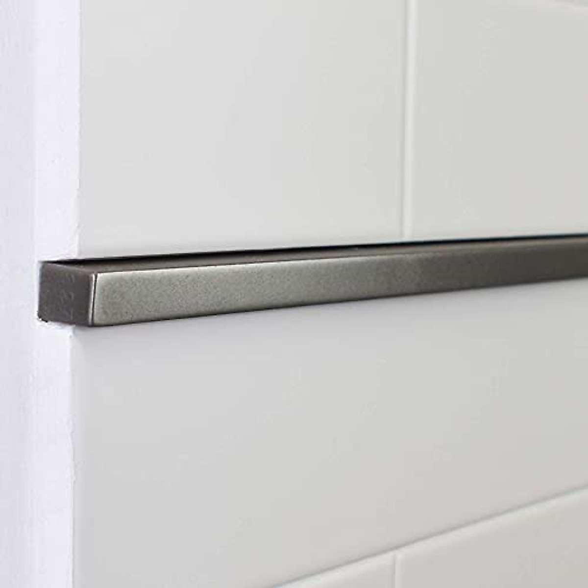 Questech Décor Tile Trim, 3/4 x 12 Inch Linear Flat Pencil Tile Edge Trim Cap, Decorative Shower Tile Liner, Kitchen Tile Border Backsplash Trim, Brushed Nickel Finish, 12 Pack