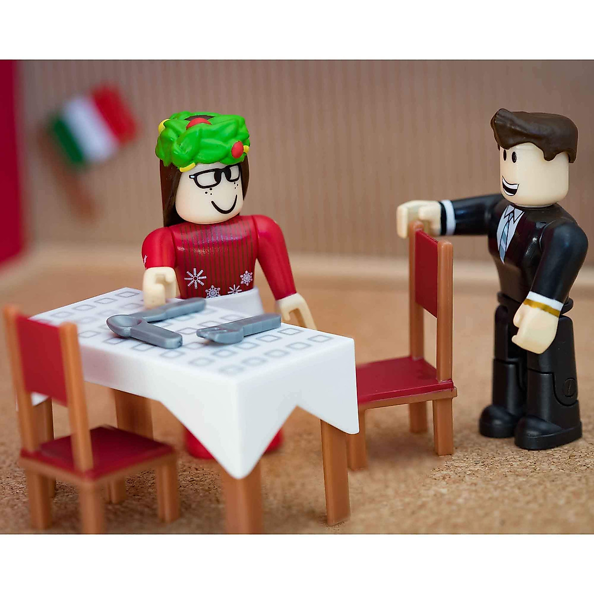 Roblox Celebrity Collection - Soro's Fine Italian Dining Game Pack [Includes Exclusive Virtual Item]