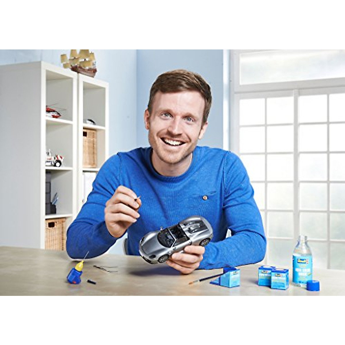 Revell of Germany 07026 Porsche 918 Spyder Model Kit, 19.4 cm Length, Various