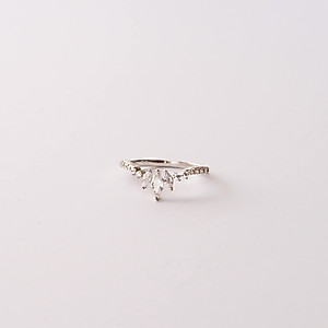 espere Rhodium Plated Sterling Silver Tiara & Crown Dainty Curved Wedding Band Ring Marquise Cut 3-Stone V Arched Promise Ring Size 6