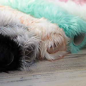 Askfairy Heart-Shaped Plush Rug,for The Indoor Anti-Skid Floor Mat of The Bedside Bedroom, Soft and Comfortable