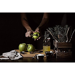 Linden Sweden Original Jonas Vegetable Peelers for Kitchen | Made In Sweden | Carrot Peeler with Ergonomic Handle for Safety and Control | Dishwasher Safe Potato Peelers | Stainless Steel Construction