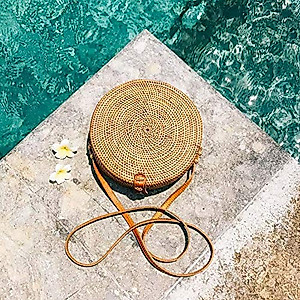 VODIU Women Bali Rattan CrossbodyBags Handmade Straw Bags Bohemian Shoulder Bag (Leather Buckle)