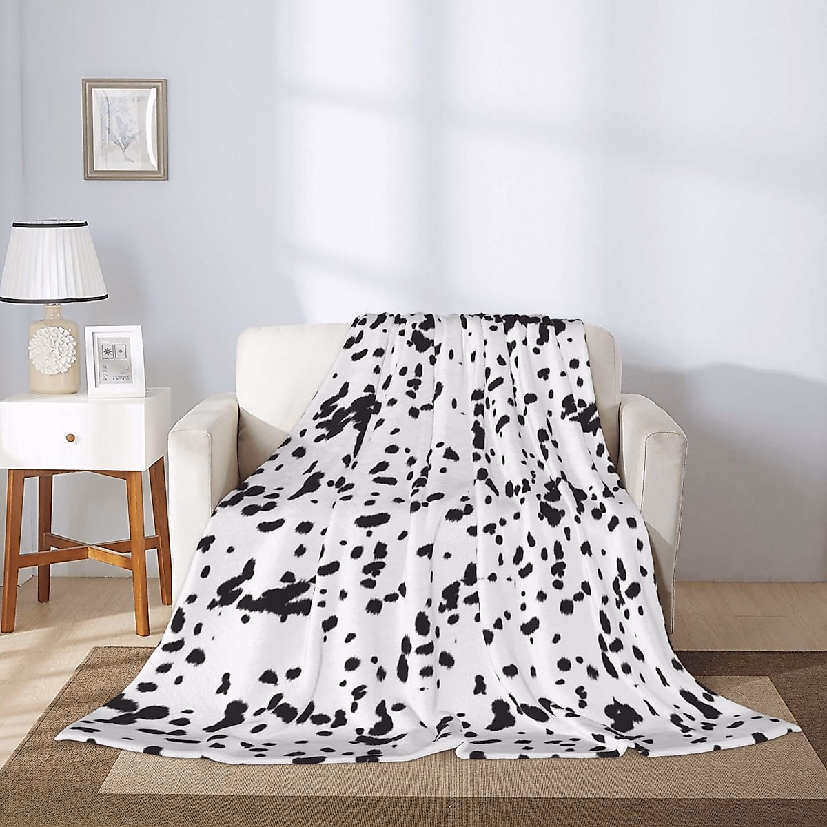 ARYAKO Dalmatian Dog Blanket Cute Comfort Warm Dalmatian Dog Throw Blanket Soft Fleece Blankets Dalmatian Gifts for Kids, Black