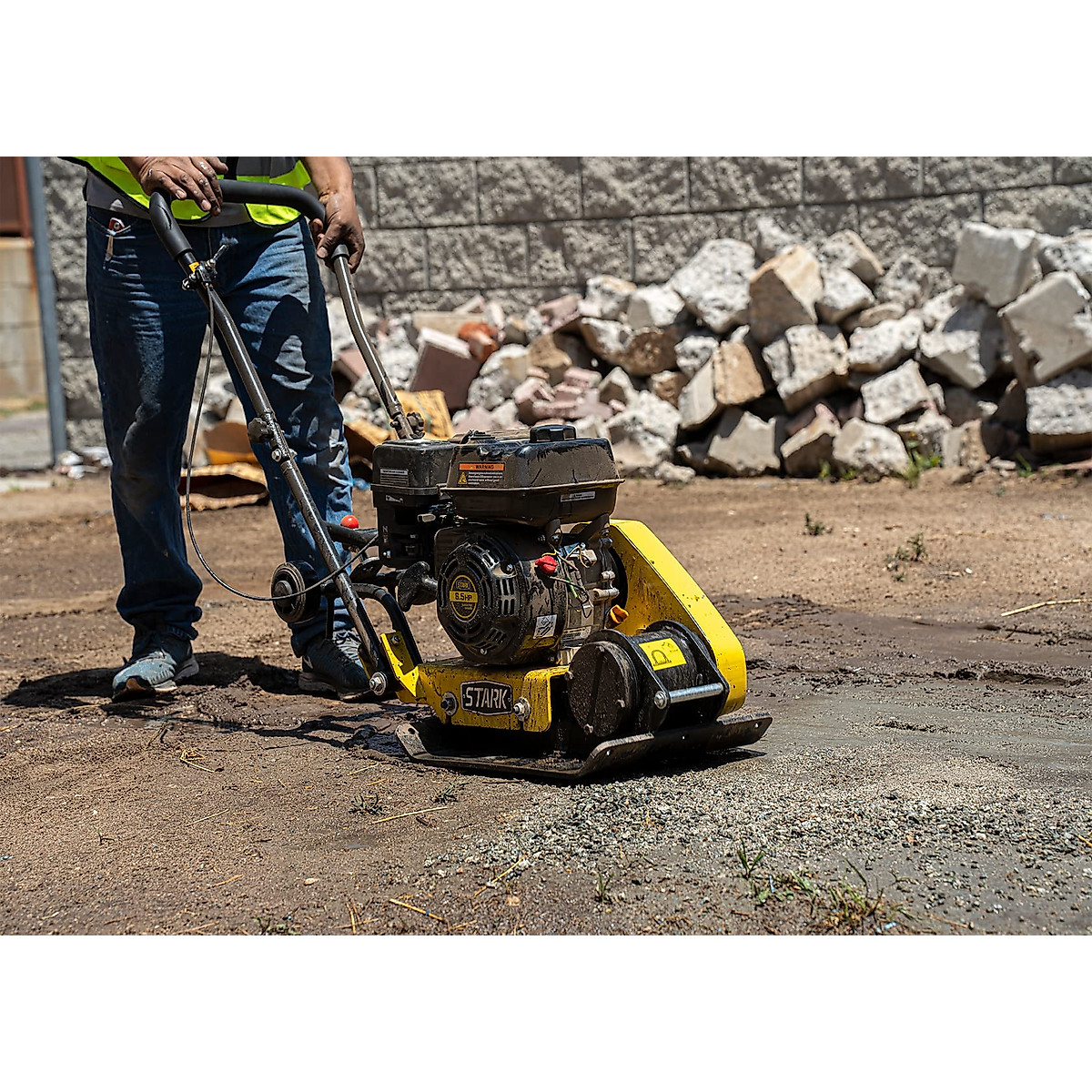 Stark USA 7.0HP 5000VPM 5500MAX Gas Vibration Compaction Force 20 x 14 inch Plate Compactor w/Built-in Wheel