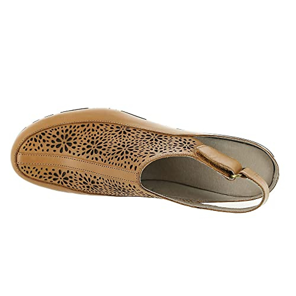 Easy Spirit Dawn Womens Slip On 8 CD US Almond