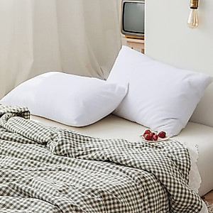 BEDSUM Microfiber Standard Pillowcases Set of 2, Soft Wrinkle Resistant and Easy Care Pillow Cases with Envelope Closure for Kids, 20x26 inches, White