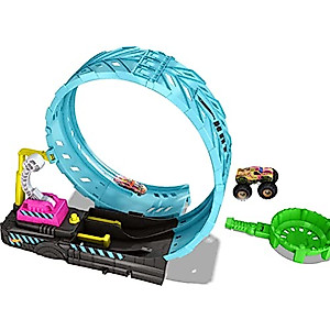 Hot Wheels Monster Trucks Glow in The Dark Epic Loop Challenge Playset with Launcher, Ramp & Giant Loop, Includes 1 1:64 Scale Die-Cast Truck & 1 Car, Toy Gift for Kids 4 to 8 Years Old