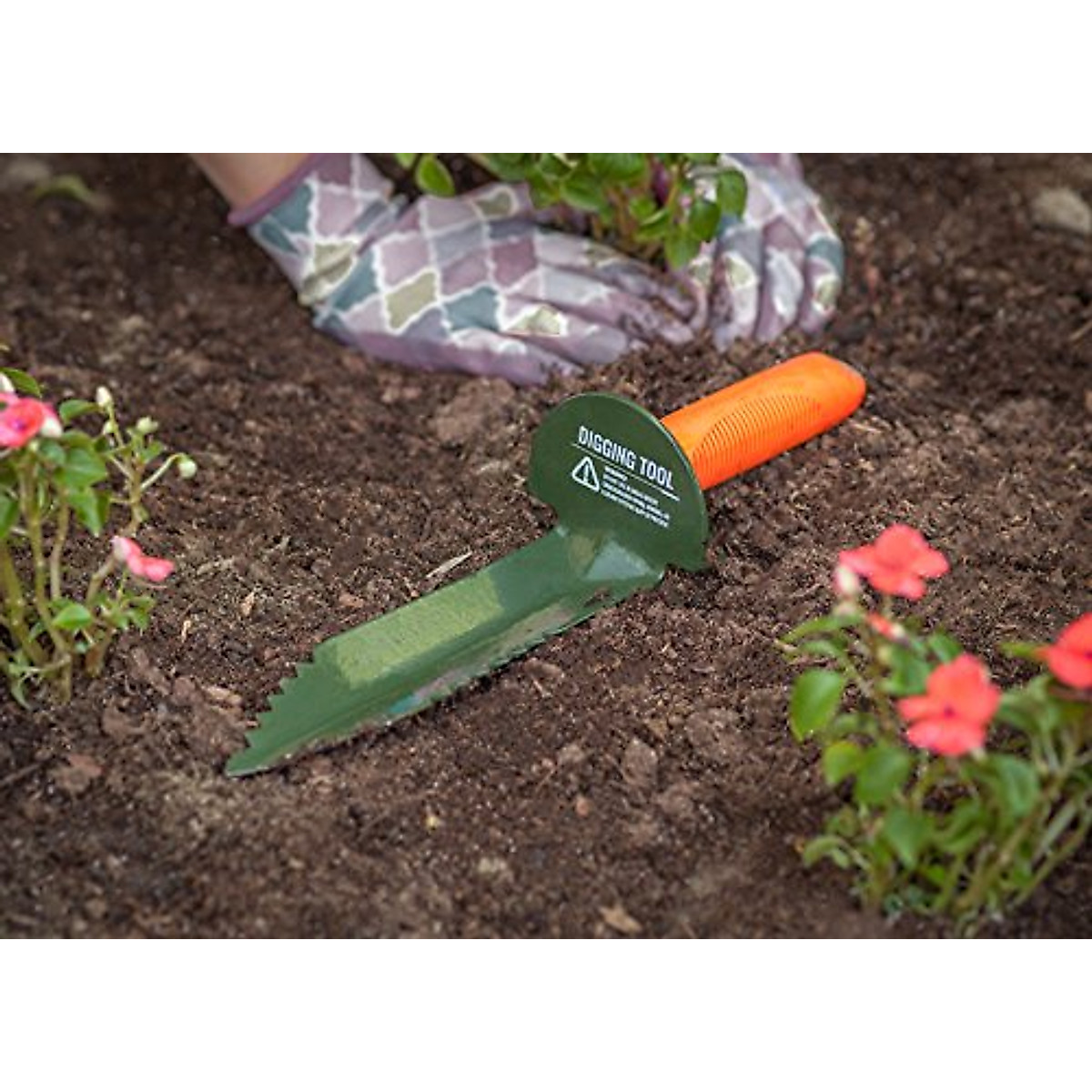 SE Prospector’s Choice Dual Serrated Edge Digger Trowel for Gardening or Gold Prospecting, Includes Carrying Sheath, 12 Inch