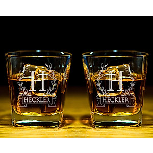 Custom Whiskey Monogram Wreathe Bourbon Rock Glasses Engraved Scotch Glass for Dad Birthday Fathers Day Gift Groomsmen Husband Wedding Gifts for Her