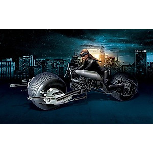 Moebius The Dark Knight Rises: Batpod with Catwoman 1:18 Model Kit