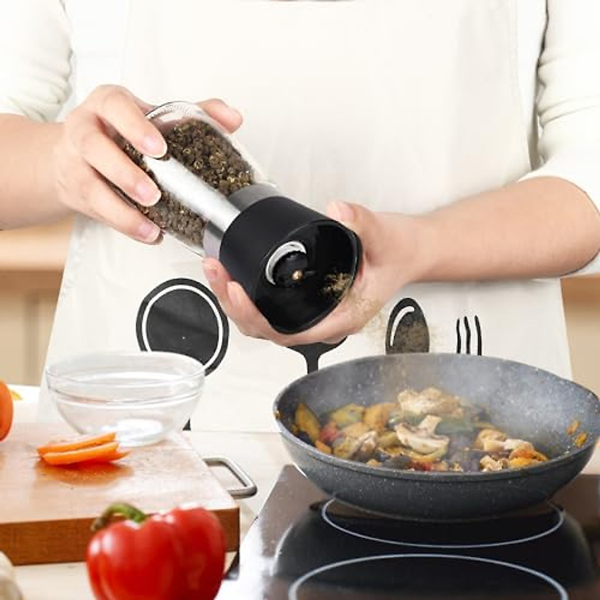 Pepper Grinder Pepper Mill, Salt Grinder Refillable,(Single Package) Adjustable Coarseness Black Pepper Grinder, Stainless Steel Sea Salt Shaker with Ceramic Rotor(black lid short)