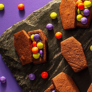 M&M'S Mad Scientist Mix Peanut, Peanut Butter & Milk Chocolate Assorted Halloween Candy, 8 oz Bag