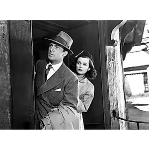 Posterazzi Man Hunt Walter Pidgeon Joan Bennett 1941 Tm And Copyright (C) 20Th Century-Fox Film All Rights Reserved Photo Poster Print, (28 x 22)