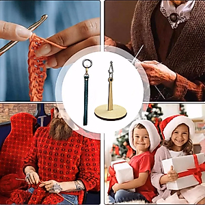 Portable Wrist Yarn Holder, Wooden Spinning Yarn Thread Holder - Prevents Yarn Tangling and Misalignment, Ultimate Companion for Every Knitting and Crochet Enthusiast, Random Style