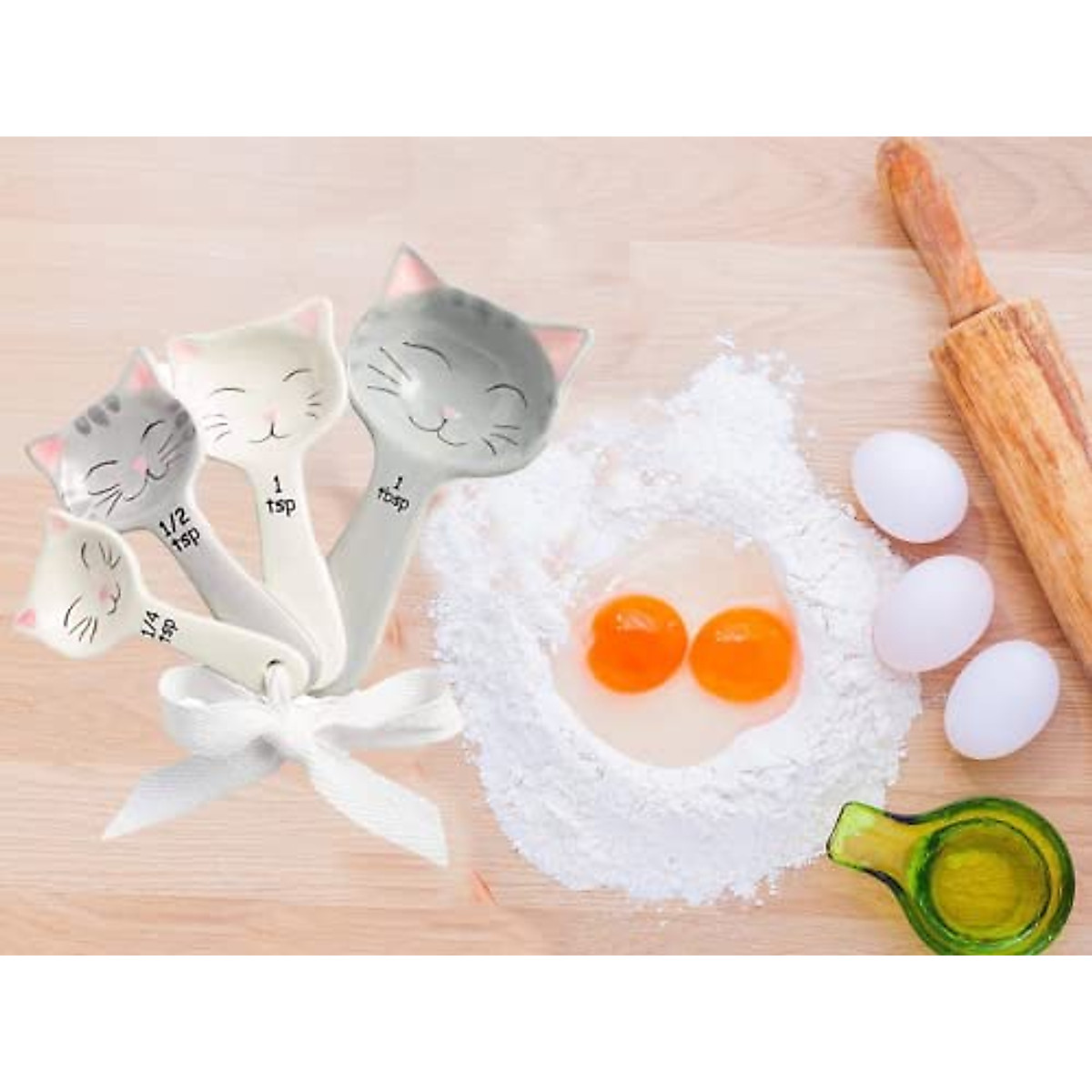 Cat Shaped Ceramic Measuring Spoons - Gift for Any Cat Lover - Cat Ceramic Measuring Spoons Baking Tool - Creative Functional Kitchen Decor - Comes in White and Gray - Set of 4