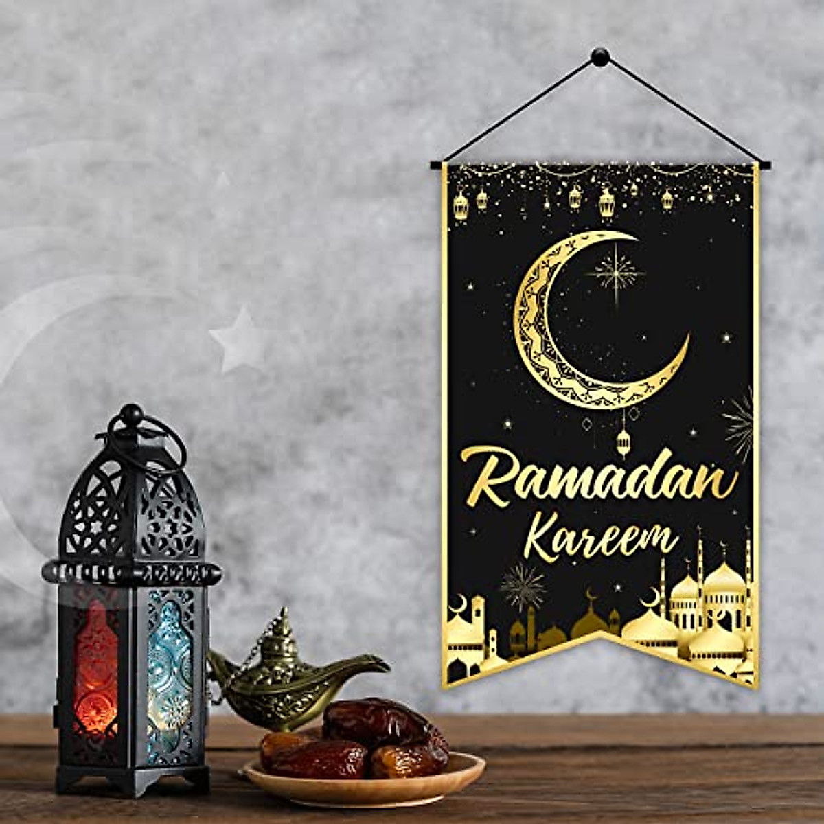 Ramadan Kareem Hanging Door Sign Ramadan Decorative Hanging Sign Muslim Party Decorations Black Gold Moon Lantern Banner for Ramadan Kareem Eid Mubarak Home Decor Muslim Ramadan Party Supplies Favor