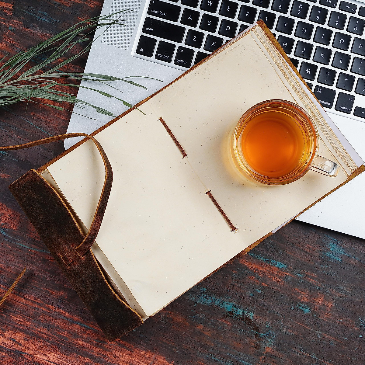 LEATHER VILLAGE Leather Bound Journal - Rustic Brown, 7"X5", 220 Pages - Vintage Blank Paper Diary for Writing, Drawing, Sketchbook, and Travel Notebook - Ideal for Women and Men