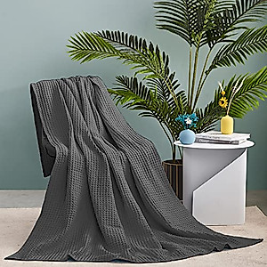 NATUREFIELD Waffle Weave Throw Blanket, 70" x 50" 100% Cotton Lightweight and Breathable Bed Throw, Soft and Comfortable Throw Blanket for Bed Couch Sofa All Season, Vintage Washed, Grey