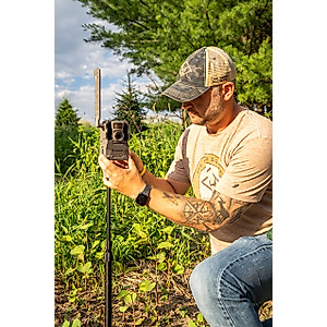 TACTACAM Reveal X PRO Cellular Trail Camera, Verizon and AT&T, NO Glow, Integrated GPS Tracking, Built in LCD Screen, HD Photo and HD Video + Solar Panel + Lipo Lithium Battery Pack + 32GB SD Card