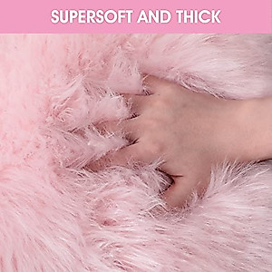 Molain 25 cm Fluffy Rug Faux Fur Carpet Baby Photoshoot Props Holder Small Mini Square Rugs for Bedroom Livingroom Photography Photo Under Nail Mat Table Locker Desk Chair Pad Cover (Pink)