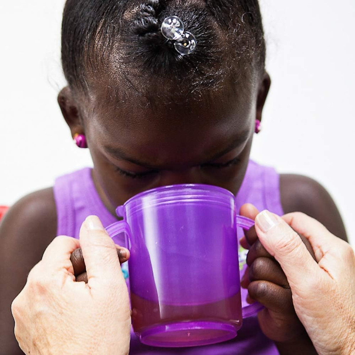 TalkTools Recessed Lid Cup with Handles - Leak Proof | Promotes Oral Motor Skills, Lip Closure, and Self Feeding | Alternative to Sippy Bottle | Food Grade Materials | Dishwasher Safe (Purple)