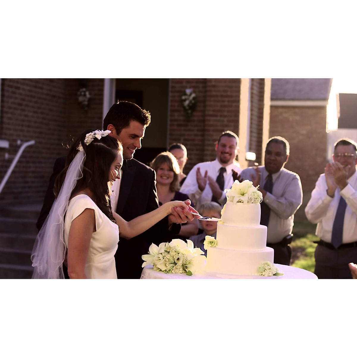 Elegant 2 Piece Cake Server Set 1 Cake Knife and 1 Cake Server 2 Tone Made of Stainless Steel and Beautiful Gold Design Ideal for Weddings, Parties, Elegant Events.