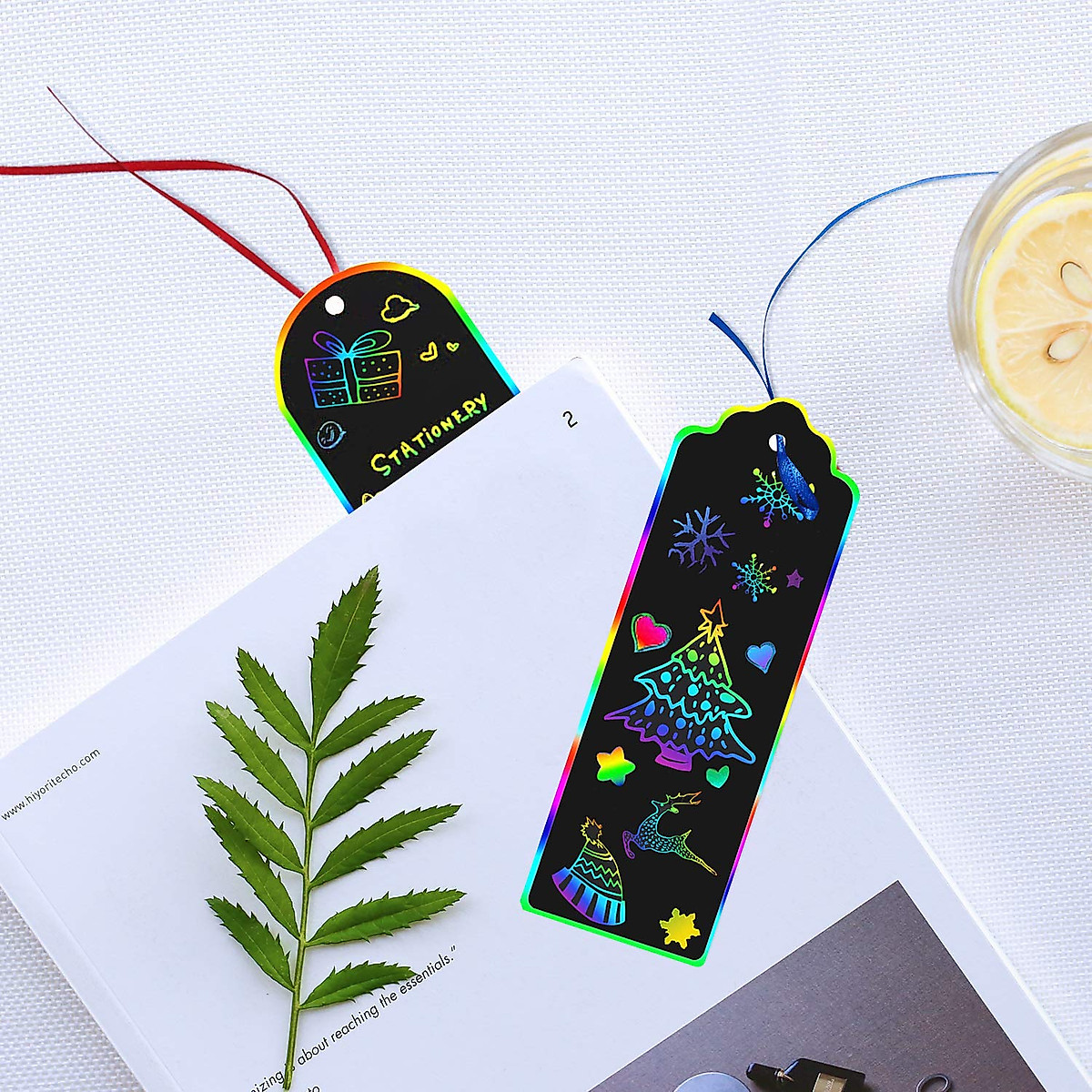 AUGSUN 96 Set Magic Scratch Rainbow Bookmarks Making Kit for Kids Students Christmas Party Favor Scratch Paper DIY Bookmarks Bulk with Bamboo Stylus (Regular)