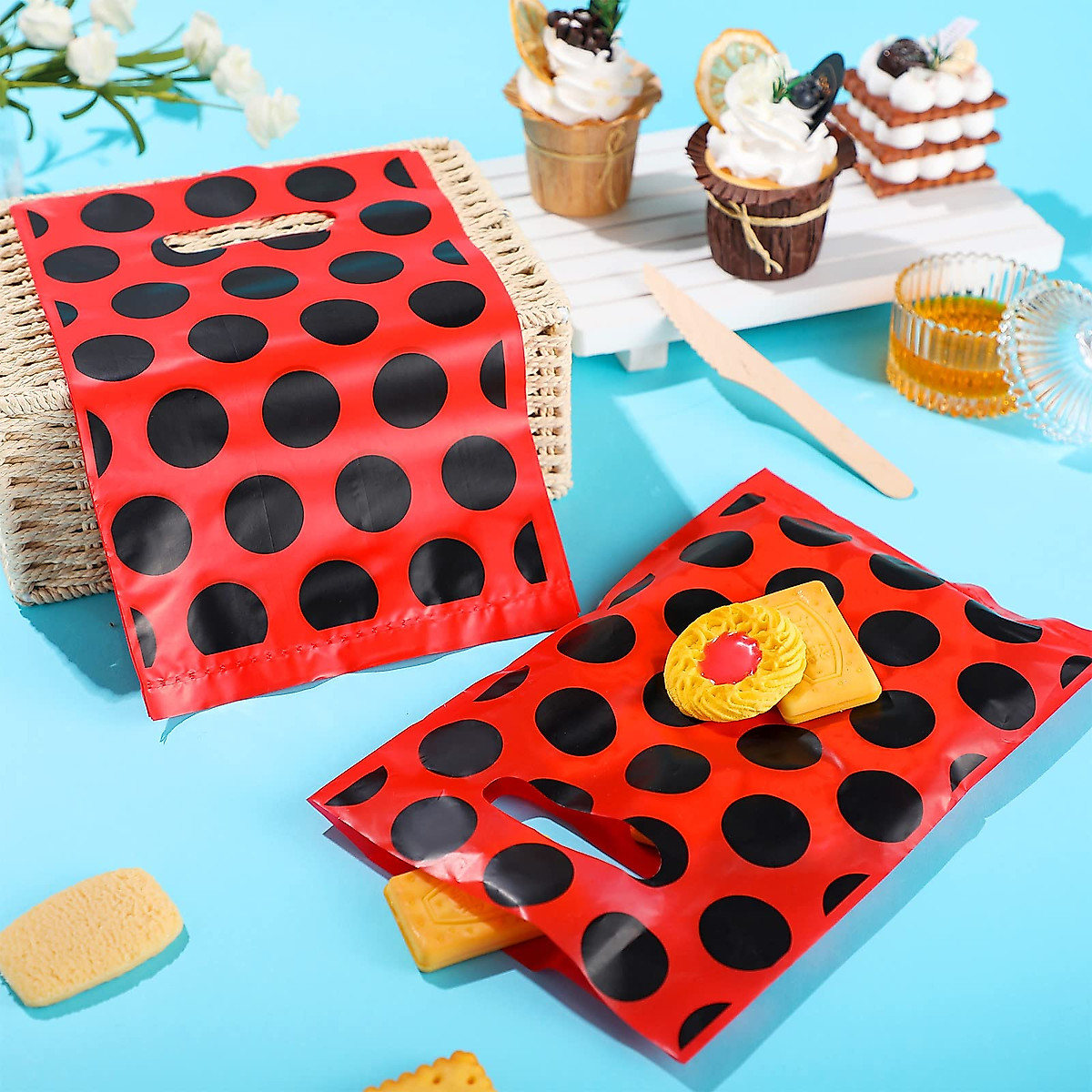 100 Pcs Ladybug Birthday Party Favor Bags Ladybug Plastic Candy Bags Ladybug Red Black Polka Dot Gift Bags Ladybug Party Supplies for Ladybug Theme Party Wedding Birthday Party Baby Shower Decorations