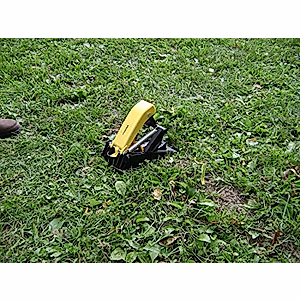 Tomcat Mole Trap, Innovative and Effective Mole Remover Trap Kills Without Drawing Blood, Reusable and Hands-Free, 2 Traps