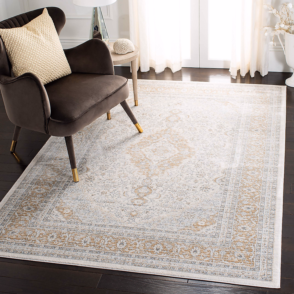 SAFAVIEH Isabella Collection Area Rug - 10' x 14', Cream & Beige, Oriental Design, Non-Shedding & Easy Care, Ideal for High Traffic Areas in Living Room, Bedroom (ISA919B)