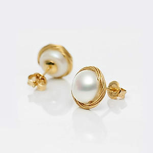 Pearl Stud Earrings for Women 14K Gold Filled 9.5mm+ White Real Freshwater Cultured Pearl Earrings COMOTO Jewelry