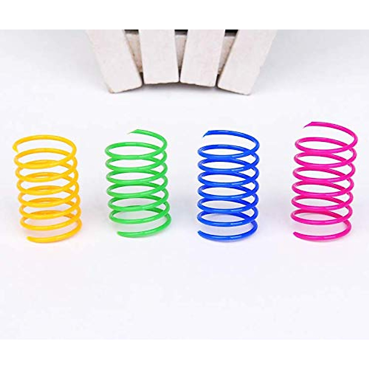 ISMARTEN 120 Pack Cat Spring Toy, Colorful Interactive Cat Toy Plastic Coil Springs Cat Toy for Swatting, Biting, Hunting Kitten Toys