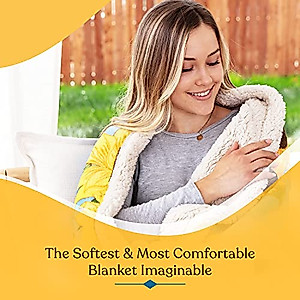 Sunflower Blanket - 50x60 Inch Lightweight and Luxuriously Ultra Soft Bright and Cheerful Sunflower Throw Blanket - Beautiful Sunflower Decor for Bedroom or Living Room